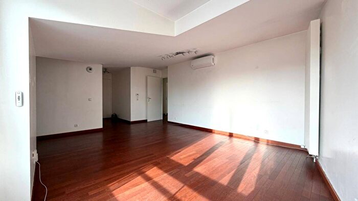 Appartement à louer - Peri, Joinville-le-Pont - 4 pièces - 3 chambres