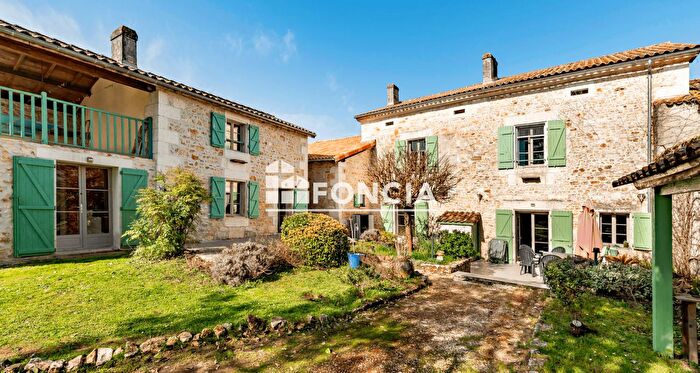 Maison à vendre - Charras - 6 pièces