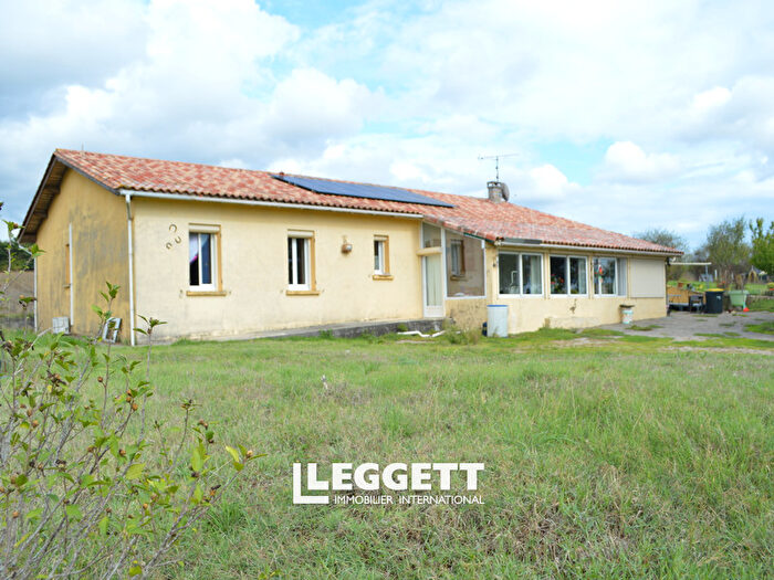 Maison à vendre - Laperche - 6 pièces - 5 chambres