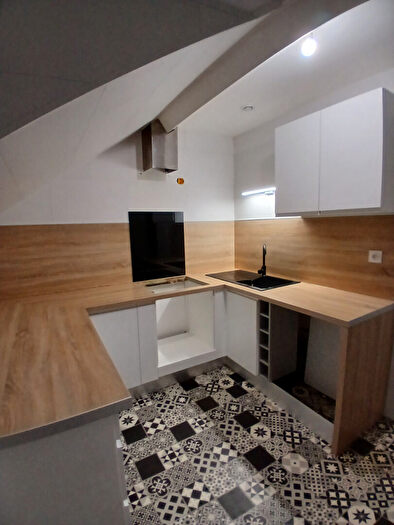 Appartement à louer - Aubevoye - 4 pièces - 3 chambres