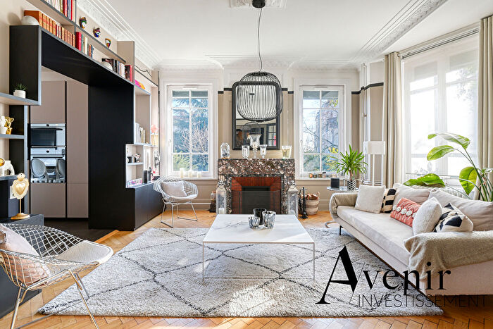 Maison 8 pièces à Lyon 4ème, Croix Rousse Est, à vendre