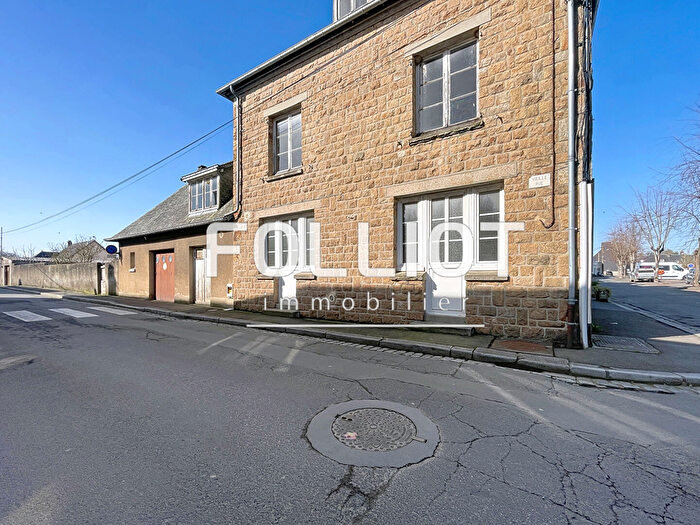 Maison à vendre - Gavray - 8 pièces - 6 chambres