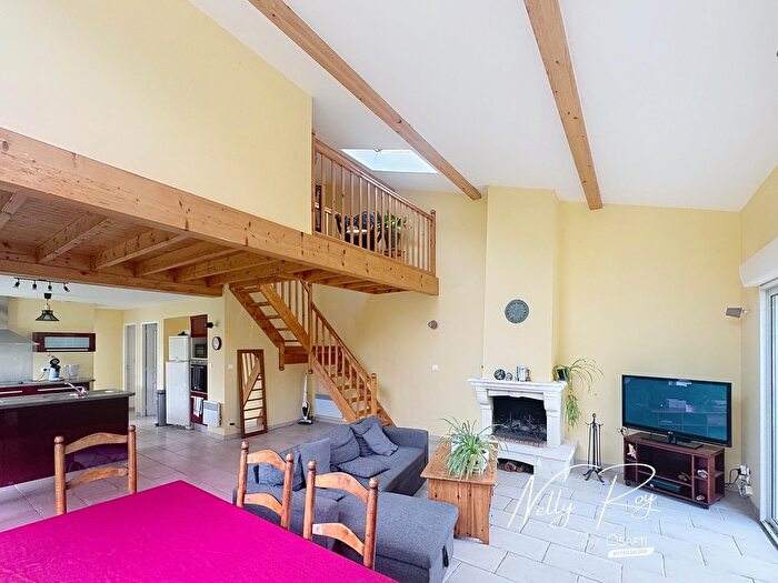 Maison à vendre - Saint-Laurent-Médoc - 6 pièces - 4 chambres