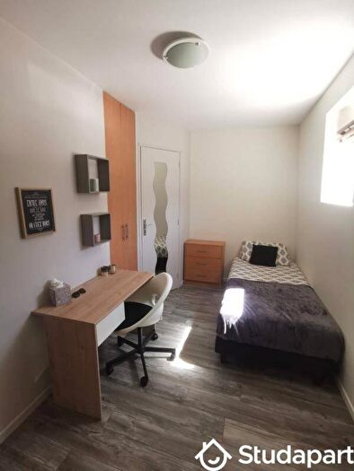 Appartement à louer - Epeule-Trichon, Roubaix - 1 pièce - 3 chambres
