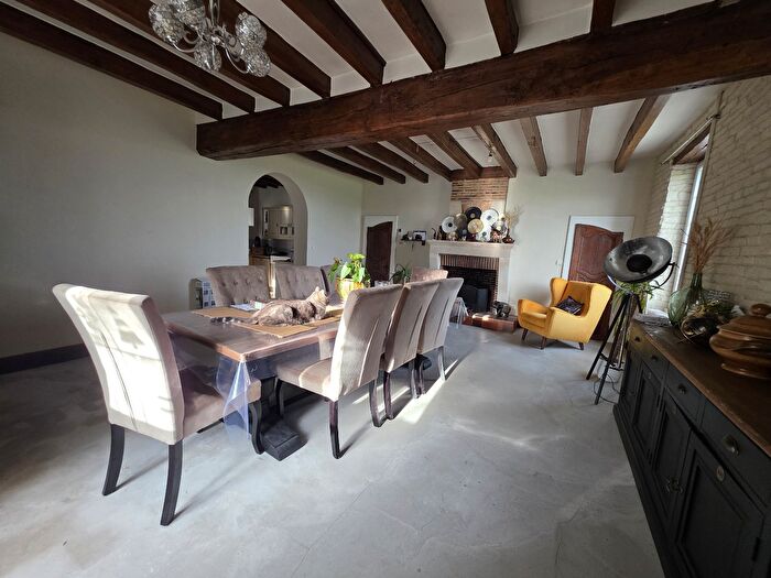 Maison à vendre - Saint-Genou - 9 pièces - 6 chambres