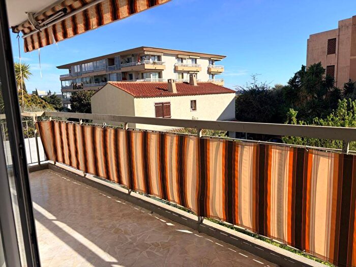 Appartement à louer - Les Galinieres, Saint-Laurent-du-Var - 2 pièces - 1 chambre