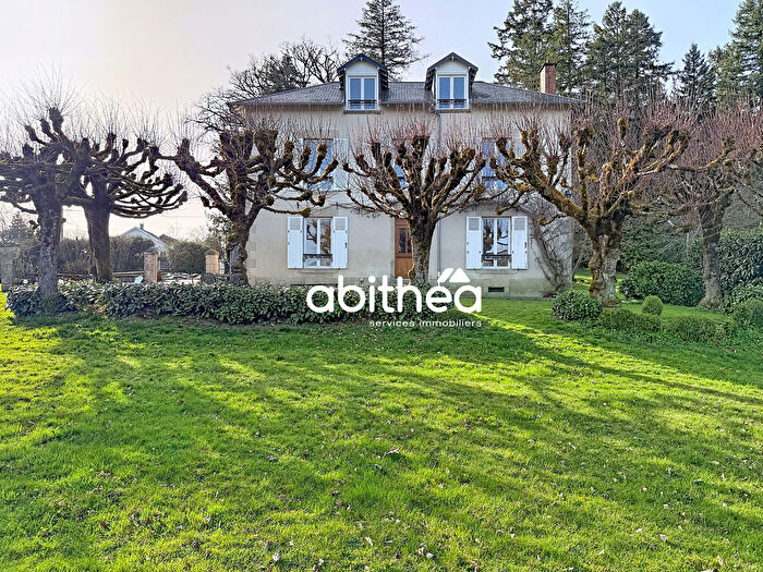 Maison à vendre - Ambazac - 7 pièces - 6 chambres