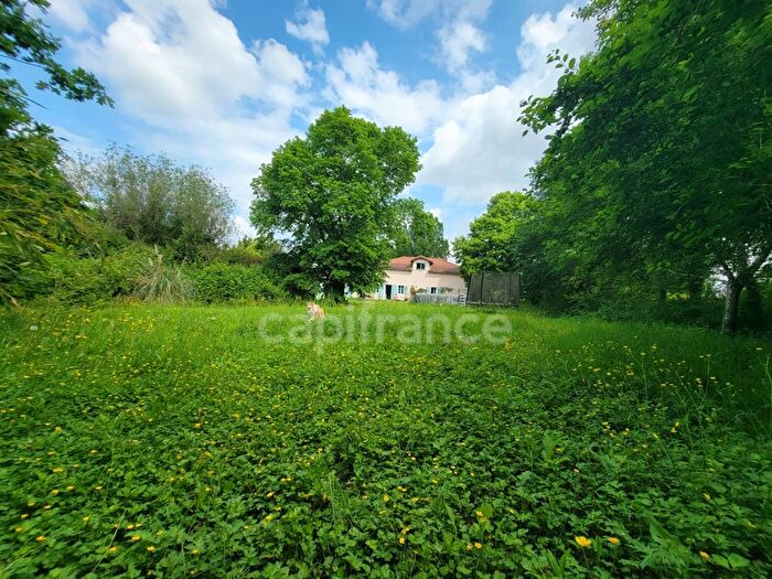 Maison 7 pièces à vendre à Mugron
