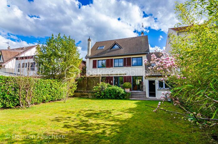 Maison à vendre - Yerres, Taillis, Garenne - 8 pièces - 5 chambres