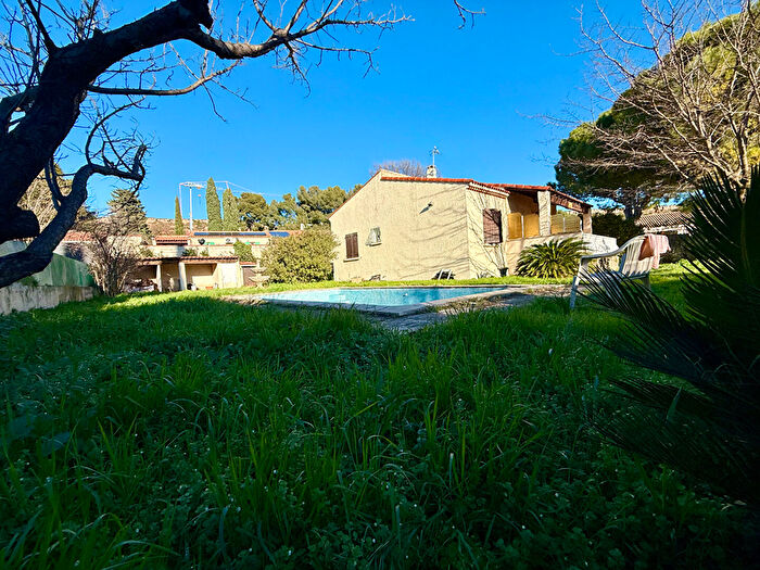 Maison à vendre - Vitrolles, Centre-ville, Roucas, Les Pins, Le Liourat - 4 pièces - 3 chambres