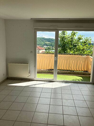 Saint-Cyr-sur-le-Rhône : Appartement 4 pièces à louer