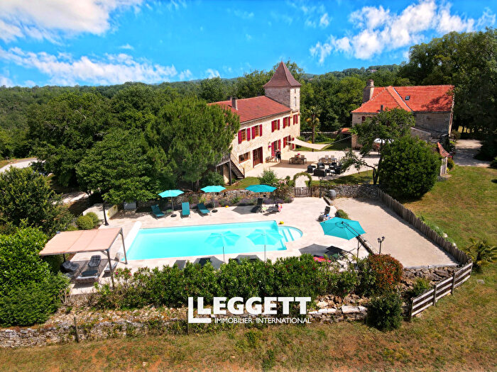 Pontcirq : Maison 19 pièces à vendre