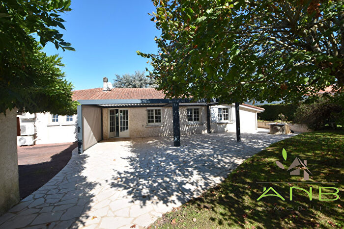 Maison à vendre - Vouthon - 6 pièces - 4 chambres