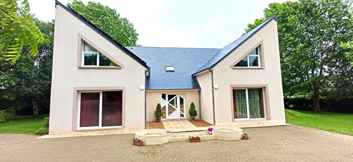 Maison 5 pièces à Notre-Dame-du-Pé, à vendre