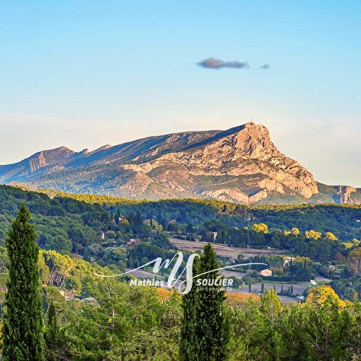 Maison à vendre - Aix-en-Provence, Centre-ville - 5 pièces - 4 chambres