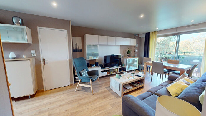 Appartement à vendre - Échirolles, Villeneuve - 4 pièces - 3 chambres