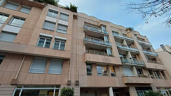 Appartement à louer - Belleville-Saint Maur, Paris ème arrondissement - 1 pièce