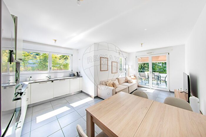 Appartement à vendre - Rixheim, Centre-ville, Gare - 3 pièces - 2 chambres