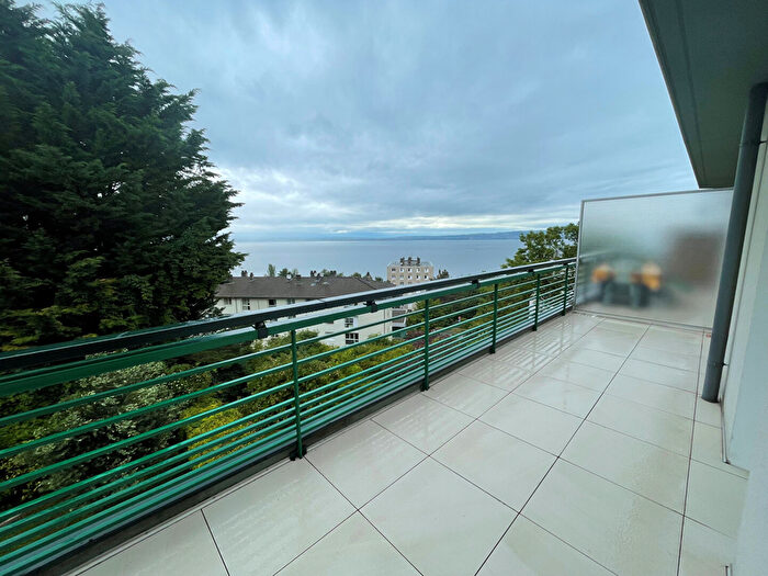 Appartement à louer - Évian-les-Bains - 2 pièces - 1 chambre