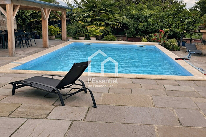 Maison à vendre - Chapet - 6 pièces - 4 chambres