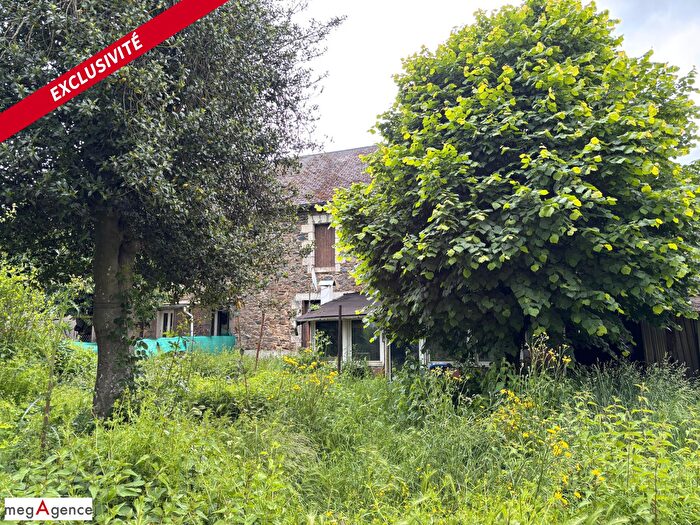 Maison 8 pièces à Lagraulière, à vendre