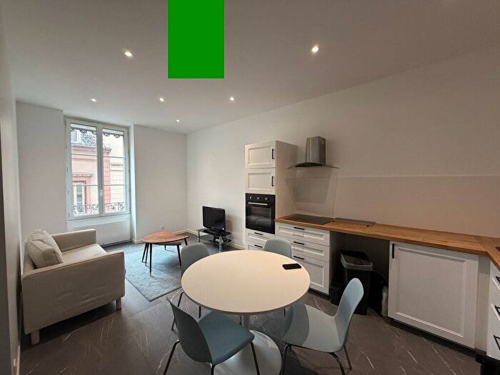 Appartement à louer - Saint Louis, Lyon ème arrondissement - 2 pièces - 1 chambre