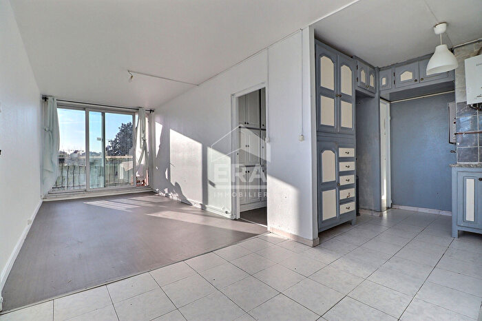 Appartement 3 pièces à Aubervilliers, Centre-ville, Victor Hugo, à vendre