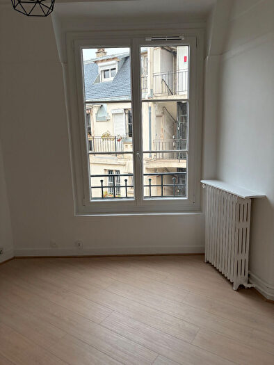 Appartement à louer - Paris e , Dauphine - 1 pièce