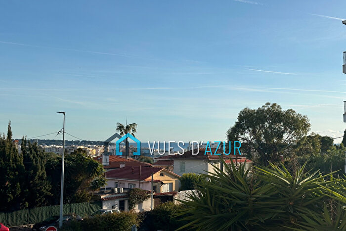 Appartement à vendre - Antibes - 3 pièces - 2 chambres