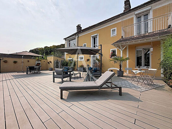 Maison 7 pièces à vendre - Saint-Jean-les-Deux-Jumeaux