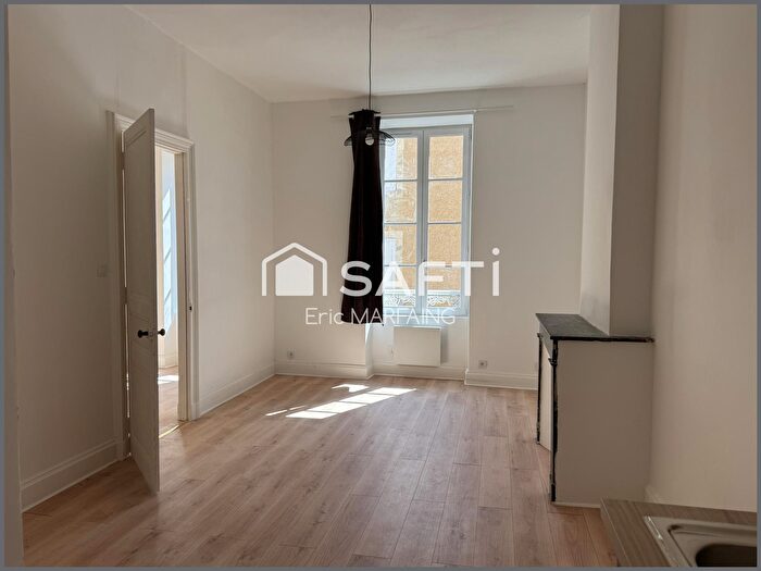 Condom : Appartement 2 pièces à louer