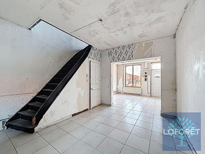 Maison à vendre - Maubeuge, Sous-le-Bois - 6 pièces - 4 chambres