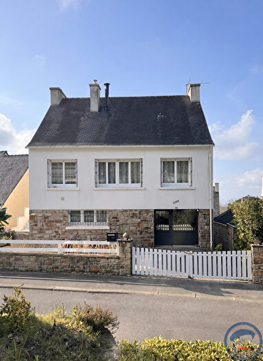 Maison à vendre - Locronan - 7 pièces - 5 chambres