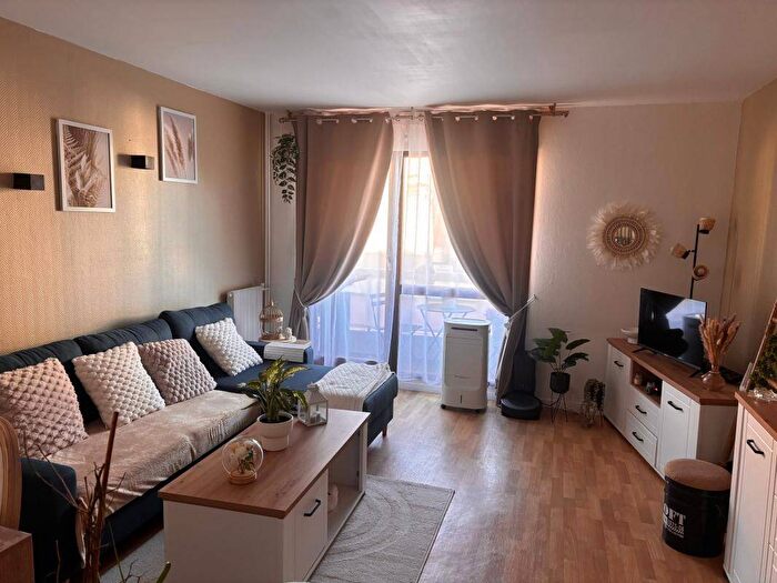 Appartement à louer - Centre, Margny-lès-Compiègne - 1 pièce