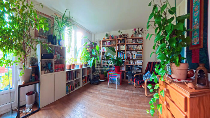 Appartement 5 pièces à Saint-Denis, République, Gare, à vendre