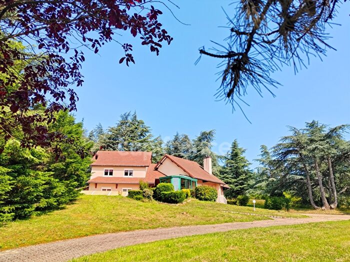 Maison à vendre - Givry - 7 pièces - 4 chambres