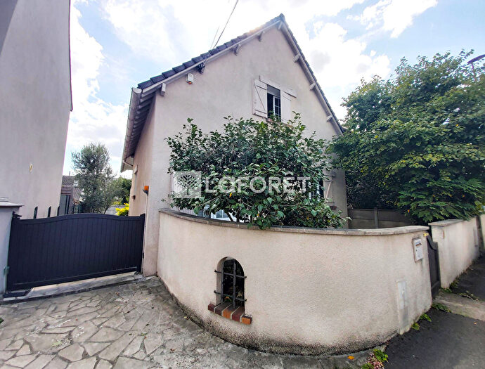 Maison à vendre - Bondy, Le Saule Blanc - 5 pièces - 4 chambres