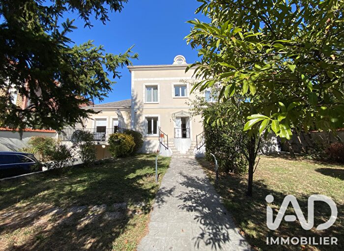 Bry-sur-Marne, Pépinière : Maison 7 pièces à vendre