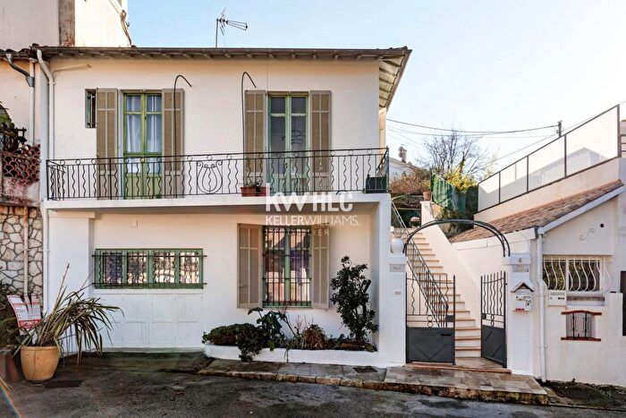 Maison à vendre - Cannes, Californie Pezou - 6 pièces - 3 chambres