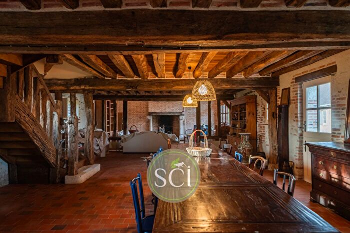 Maison à vendre - Sully-sur-Loire - 12 pièces - 8 chambres