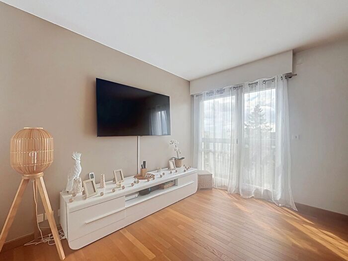 Maurepas, Centre-ville, Malmedonne - Appartement 1 pièce à louer