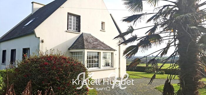 Maison à vendre - Tréflaouénan - 9 pièces - 6 chambres