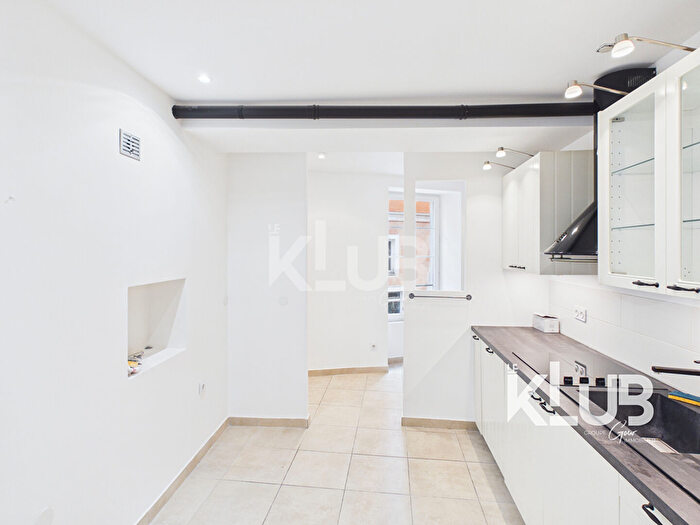 Appartement à vendre - Bastia, Centre-ville ancien - 4 pièces - 3 chambres