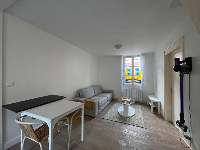 Appartement à louer - Chartres, Centre-ville - 2 pièces - 1 chambre