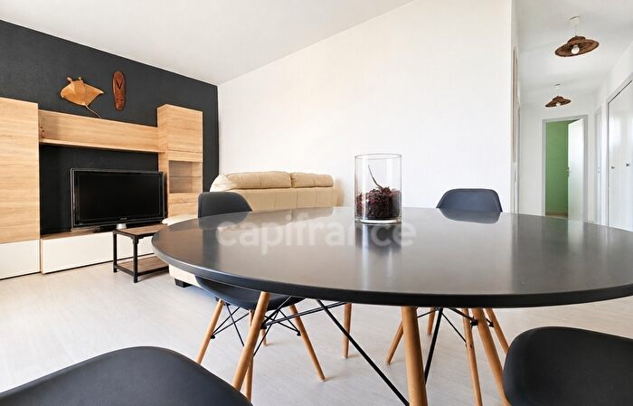 Appartement 4 pièces à La Londe-les-Maures, Centre-ville, à vendre
