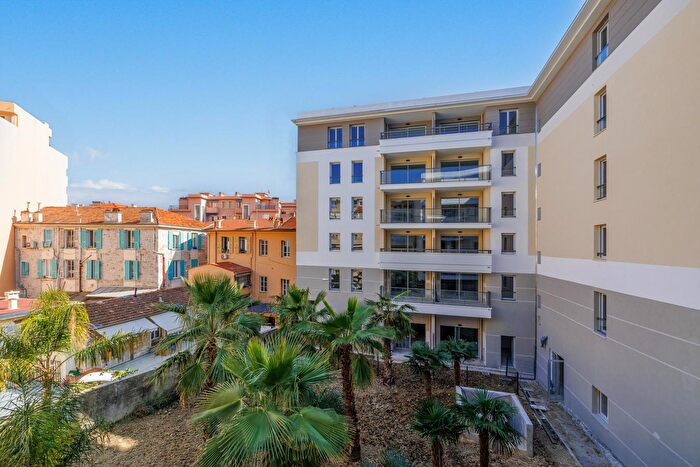 Appartement 1 pièce à louer à Roquebrune-Cap-Martin, Carnolès, Gare, Cap Azur