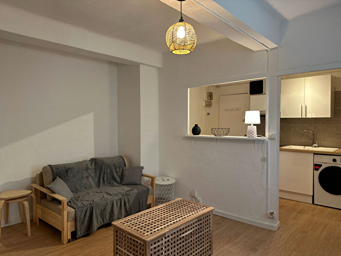 Appartement 1 pièce à louer à Toulon, Le Mourillon, La Mitre, Fort Lamalgue