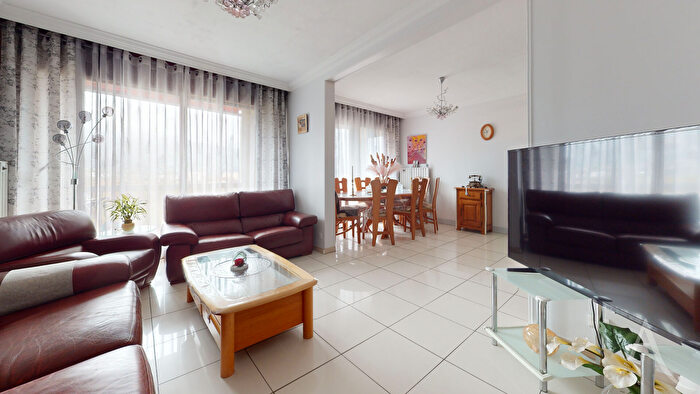 Appartement à vendre - Grenoble, Rondeau - 5 pièces - 3 chambres