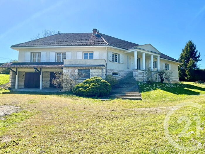 Maison à vendre - La Bâtie-Montgascon - 8 pièces - 5 chambres