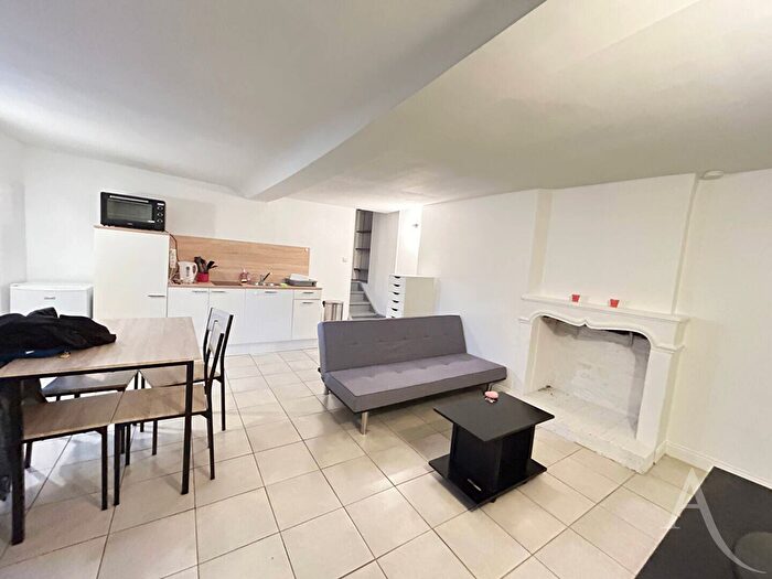 Appartement à louer - Centre Ancien, Caen - 2 pièces - 1 chambre